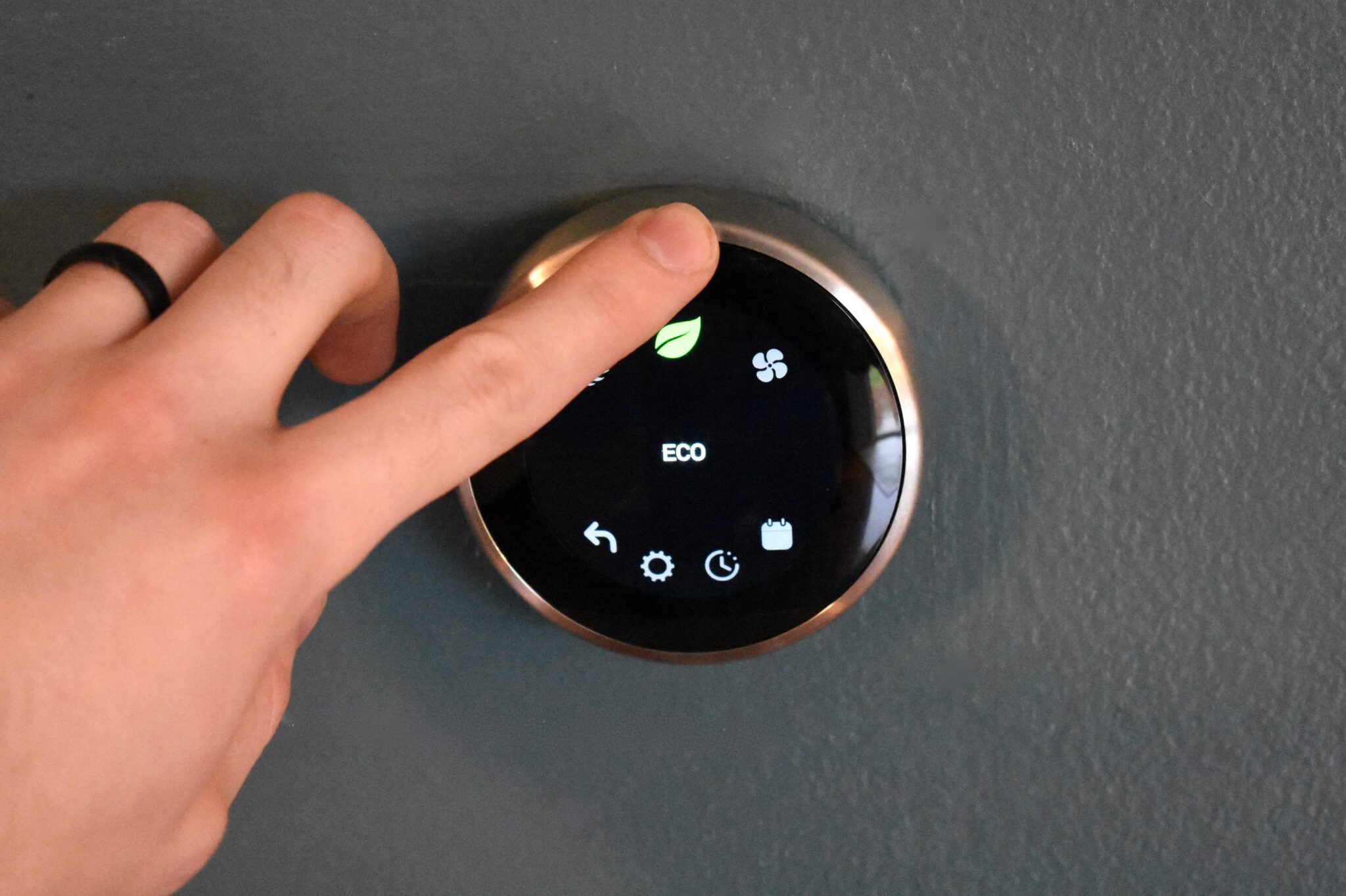 Eco-Smart Homes: A Guide to Sustainable Home Automation